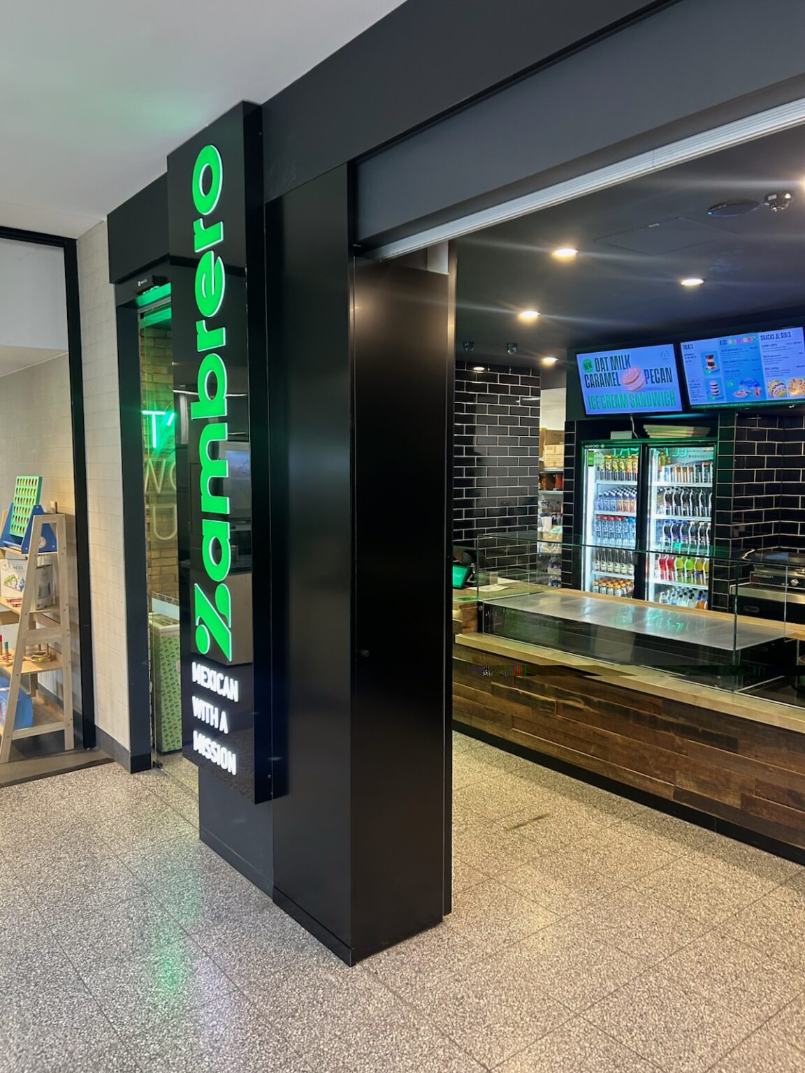 Premium grade commercial folding closure doors complement quality ...