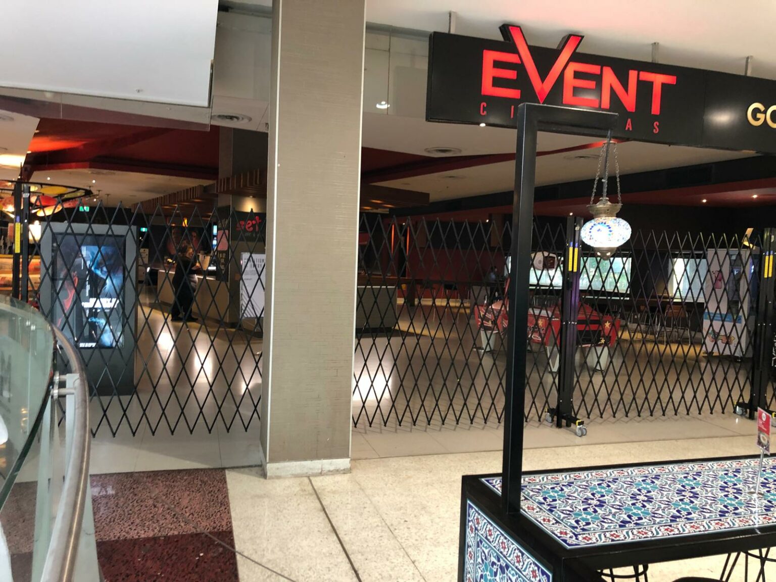 Gold Class expandable gates for leading Australian cinema chain ...